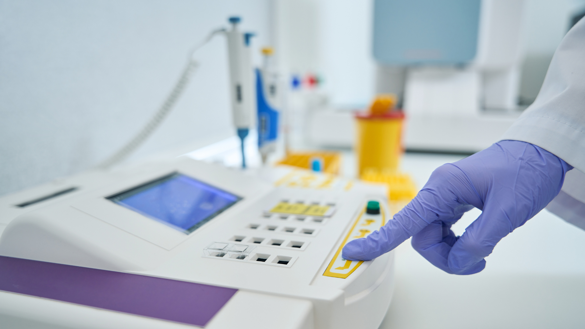 Coagulometer: Alat Penting untuk Pengujian Pembekuan Darah - GRIN Astra ...