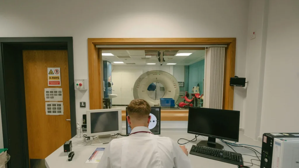 Fungsi PACS dalam Distribusi Hasil X-Ray dan CT Scan - GRIN Astra ...